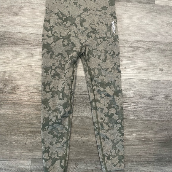 Gymshark | Pants & Jumpsuits | Gymshark Adapt Camo Seamless Leggings In ...